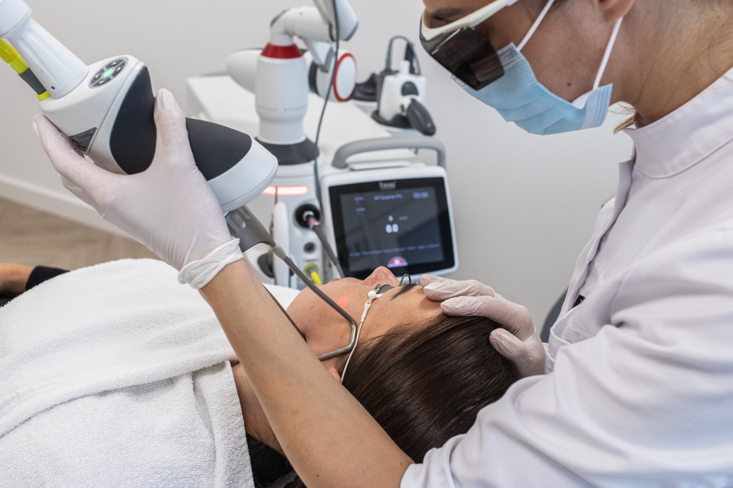 Fractional laser bij acne littekens | Lees alles wat je moet weten ...